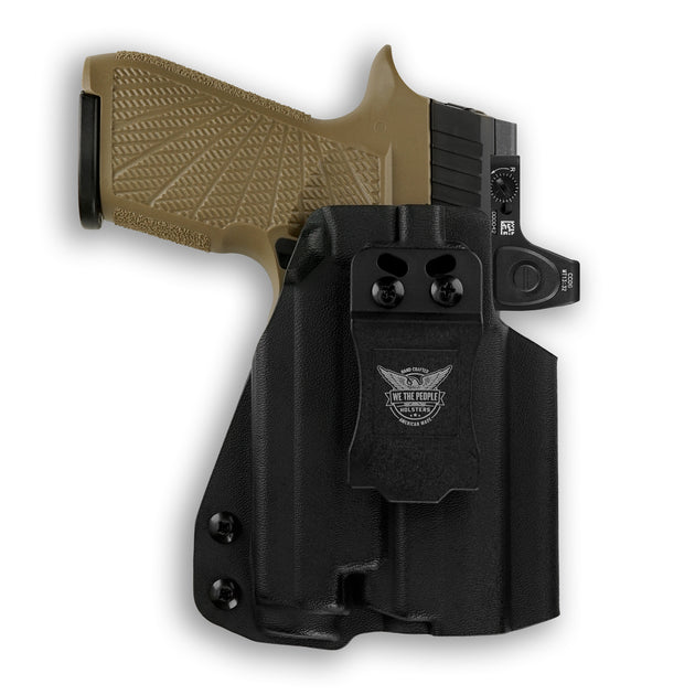 Sig Sauer P320-XCompact Wilson Combat Grip WCP320 with Olight Baldr S